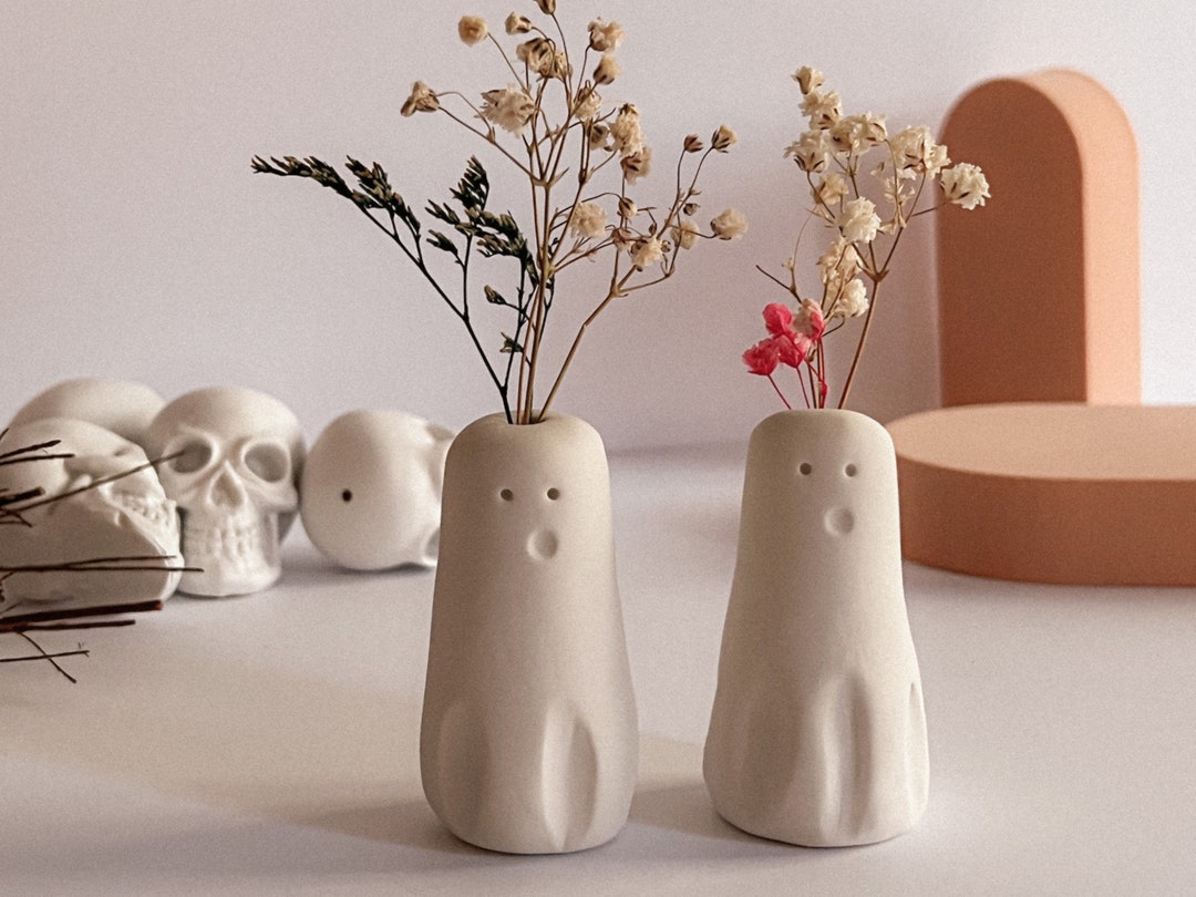 Ghost Tiny Vase / Handshaped Halloween Gift / Halloween Decor / Ghost ...