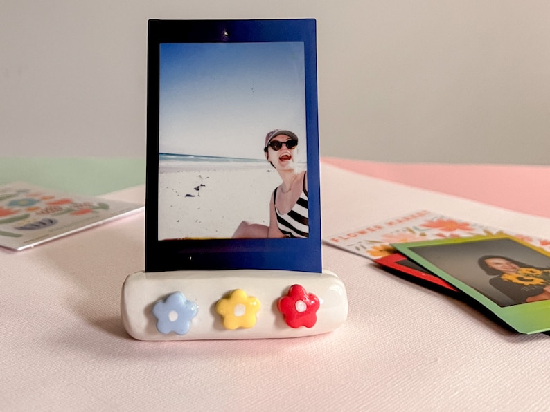 Handshaped Photo Stand / Flower Photo Stand / Tiny Photo Stand - Etsy