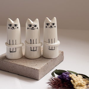 Cat Tiny Modern Vase / Tiny Mini Vase / Cat Lover Gift / Mini Bud Vase ...