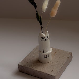 Cat Tiny Modern Vase / Tiny Mini Vase / Cat Lover Gift / Mini Bud Vase ...