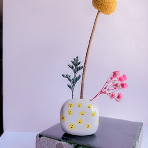 Smiley Face Tiny Vase / Mini Decorative Things / Mini Vase With Happy ...
