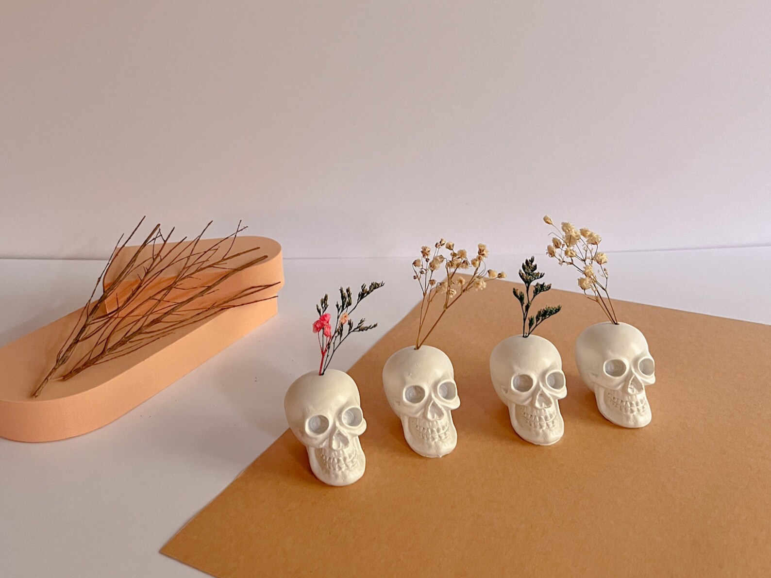 Tiny Skull Vase / Halloween Decor / Mini Dried Flowers Holder - Etsy