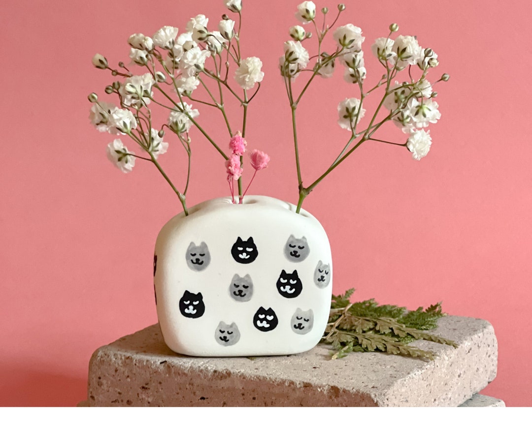 Cat Tiny Modern Vase / Handshaped Mini Vase / Handpainted Bud Vase ...