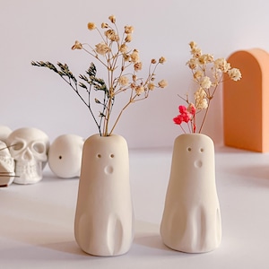 Ghost Tiny Vase / Handshaped Halloween Gift / Halloween Decor / Ghost ...