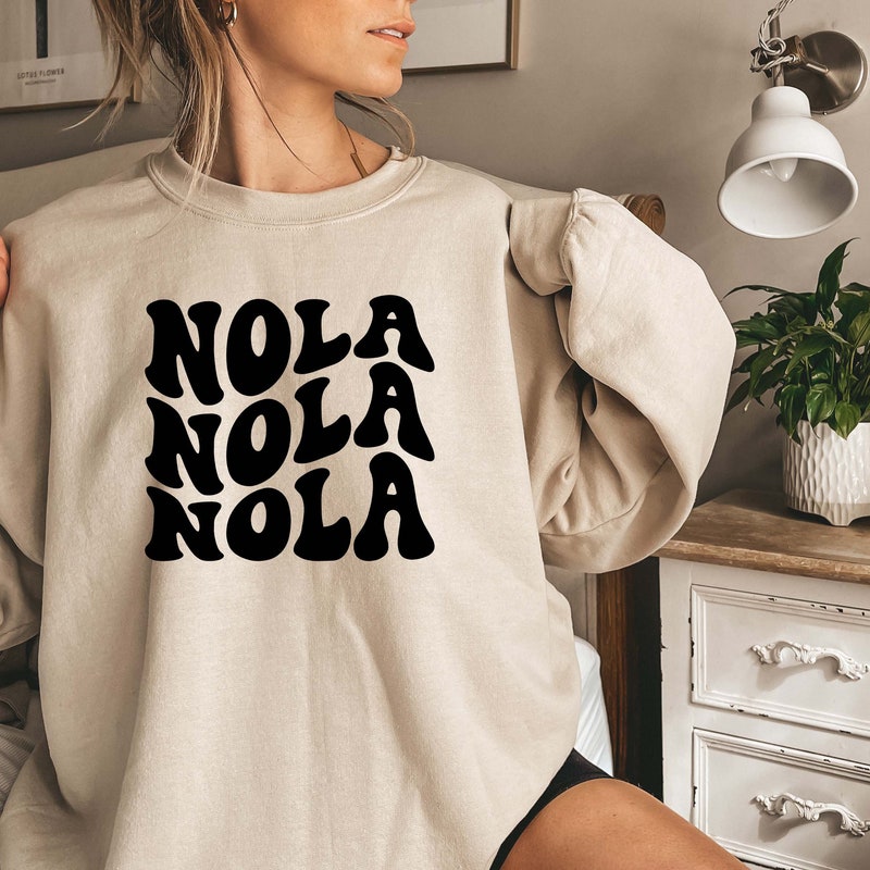 Nola Tshirt - Etsy