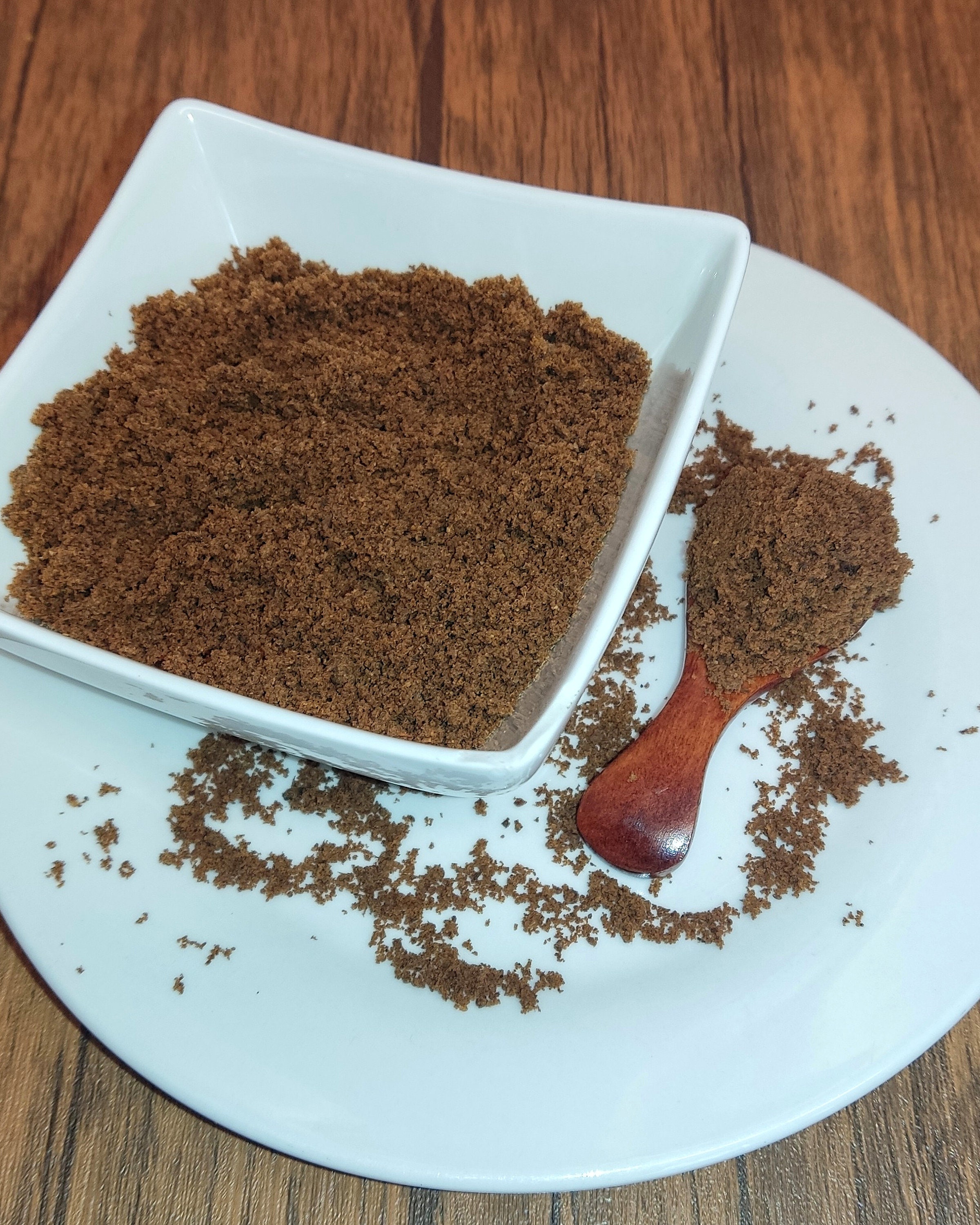 Ground African Nutmeg Cameroon Pepper Pèbè Ehuru Cameroon Spices Poivre ...