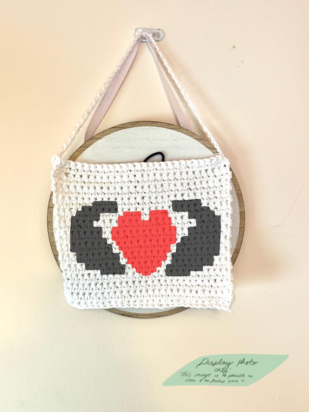 Crochet Pattern - Claddagh Mo Chara Ring Tapestry Crochet Wall Art ...