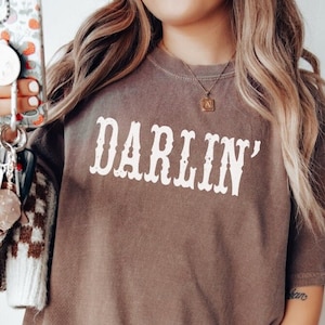 DARLIN' Comfort Colors T-shirt: Vintage Western Cowgirl Tee - Etsy