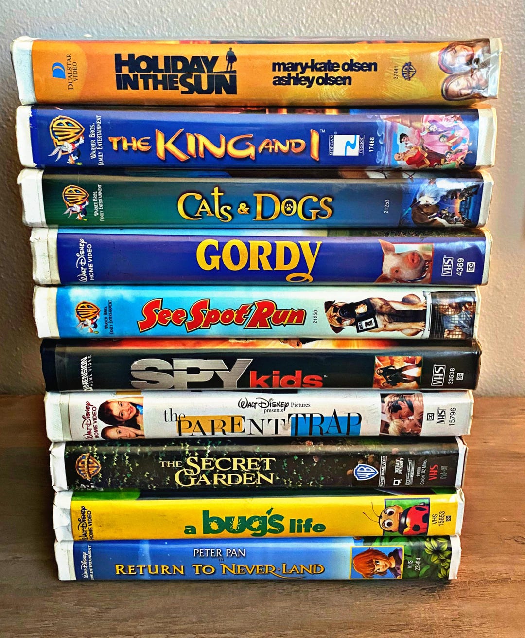 Vintage VHS VCR Video Tapes 1980’s, 1990’s, & 2000s! - Etsy Canada