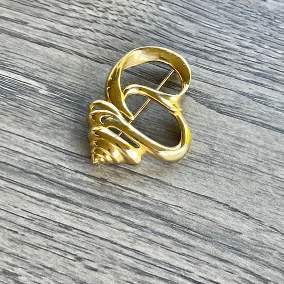 Vintage Conch Outline Gold Tone Brooch, Shell Pin, Su… - Gem