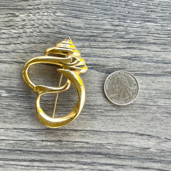 Vintage Conch Outline Gold Tone Brooch, Shell Pin, Su… - Gem