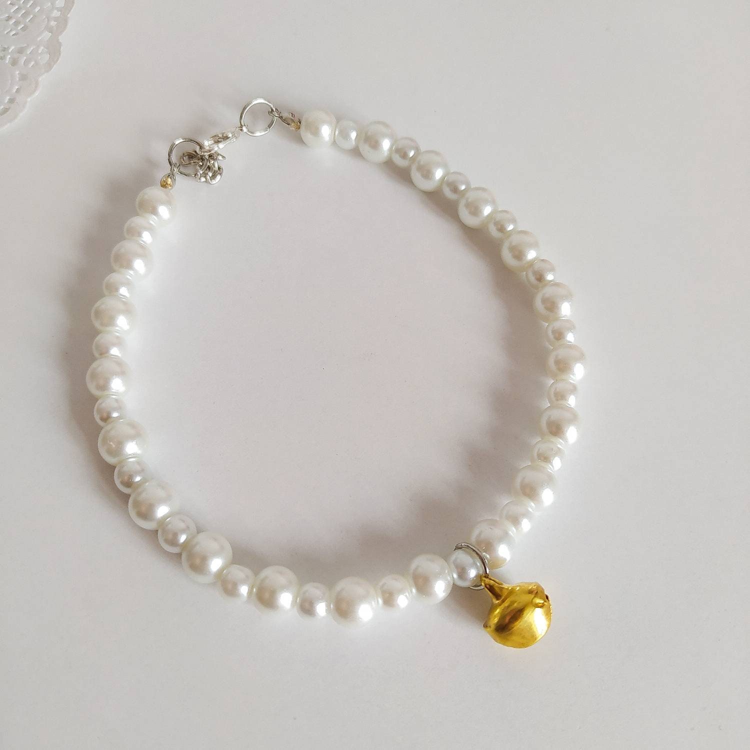 Elegant Handmade Pearl Cat Collar With Selection of Pendants - Suitable ...