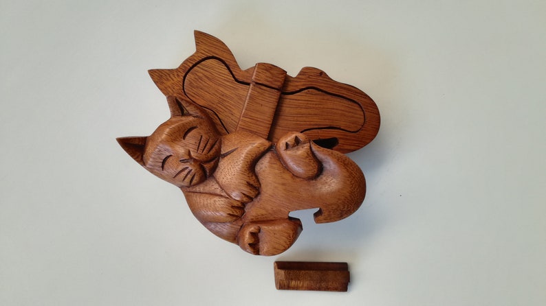 Wooden Magic Jewelrybox – Puzzle Box Playing Cat - Etsy