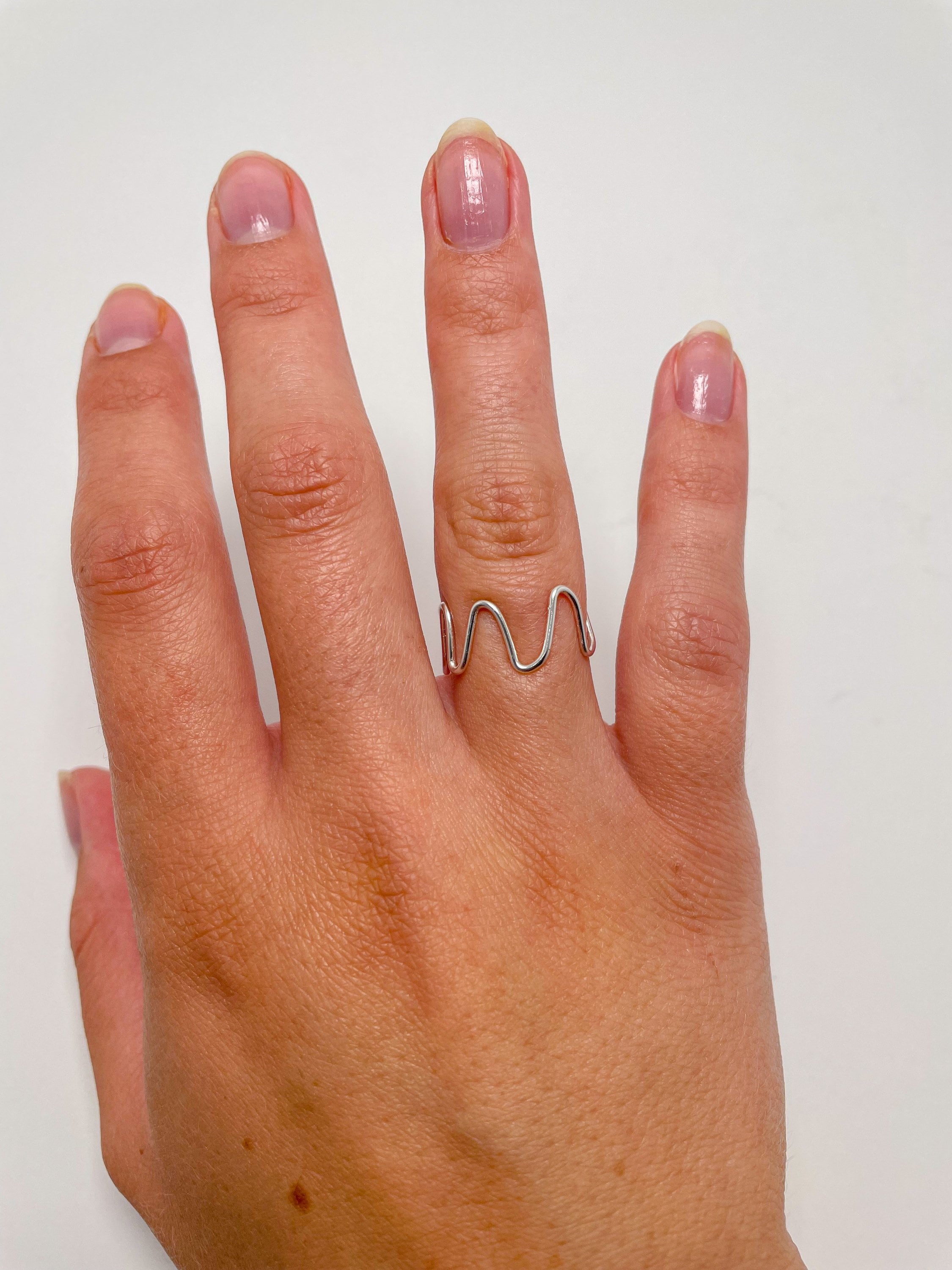 Wavy Wire Ring - Etsy