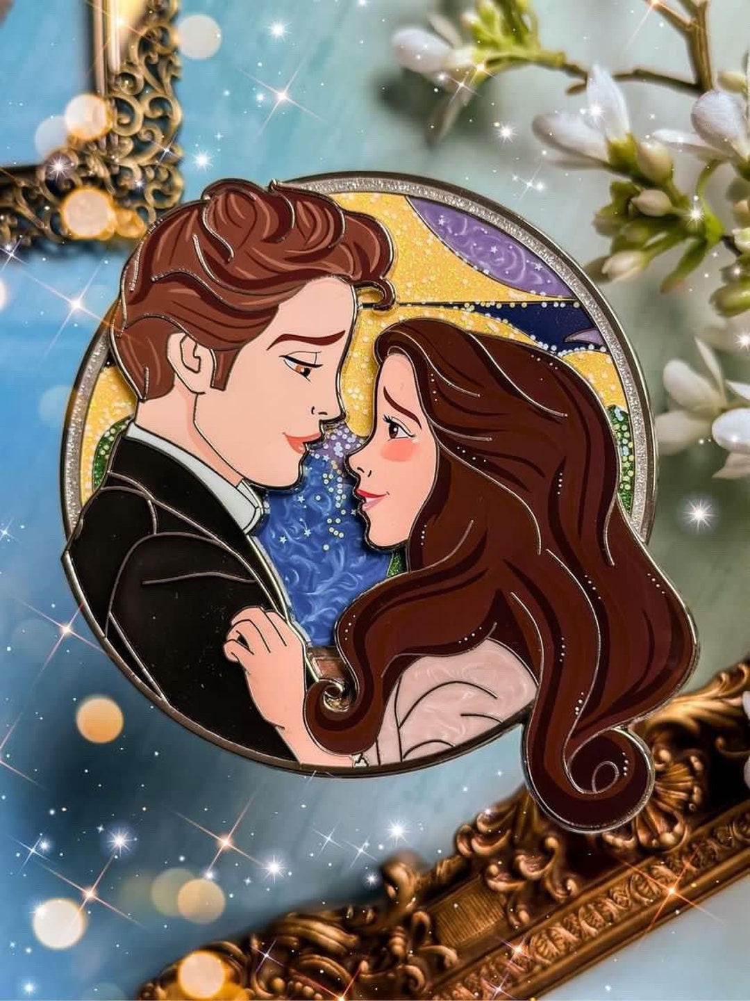 Twilight Bella and Edward Pin - Etsy