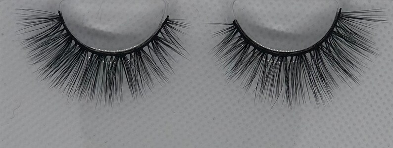 Bombshell Lashes : Style Boujee - Etsy