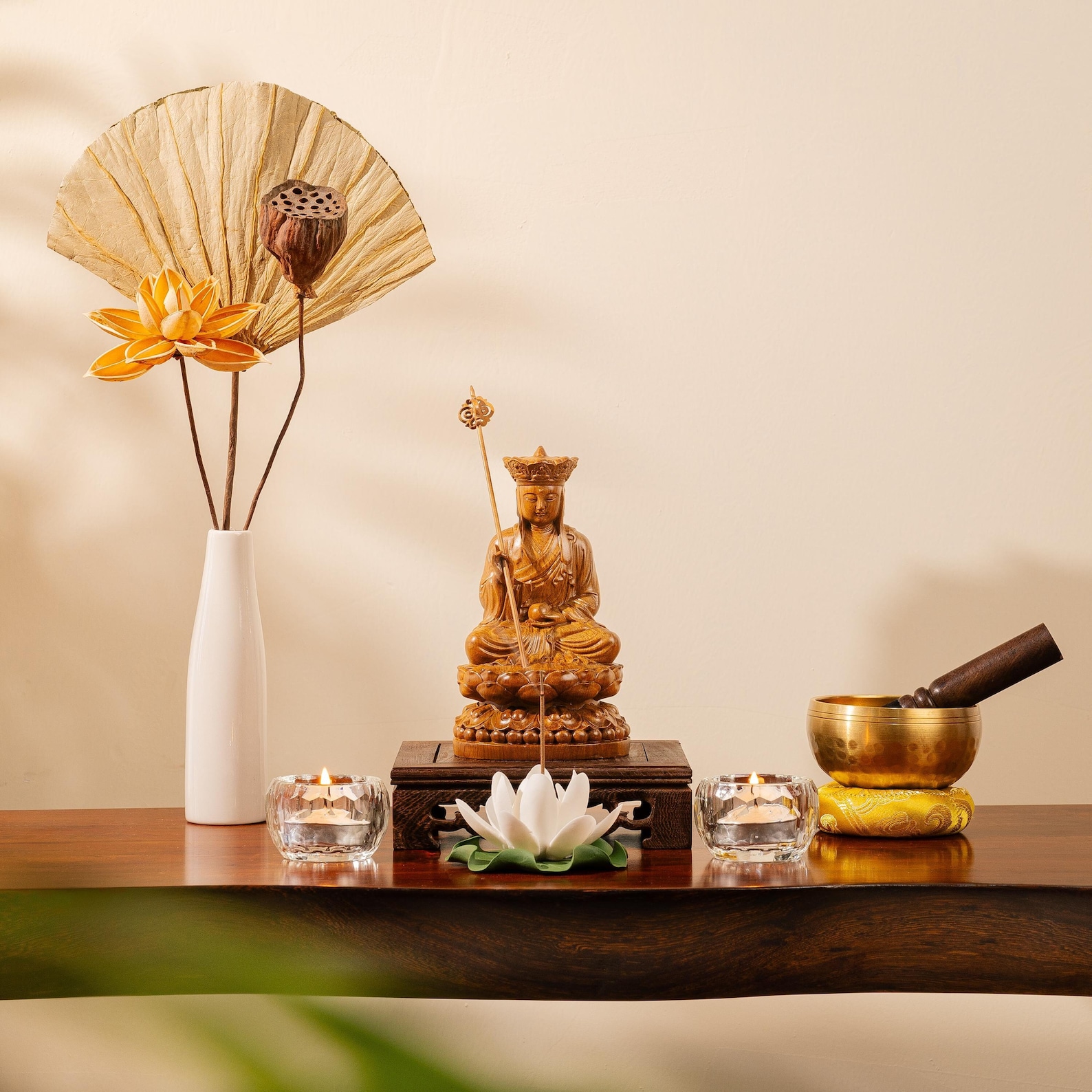 Wooden Sitting Ksitigarbha Bodhisattva Statue, Dizang Statue Feng Shui ...
