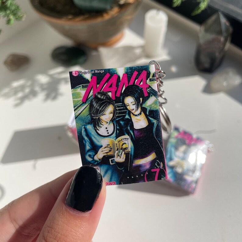 NANA Mini Manga Keychains/earrings - Etsy