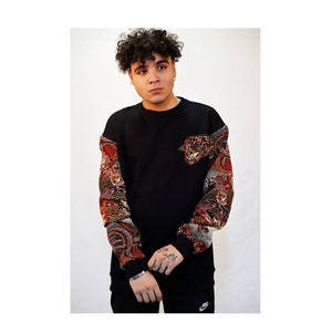 VG STREET Special Urban Design Embossed Sleeves Detail Streetwear Long ...