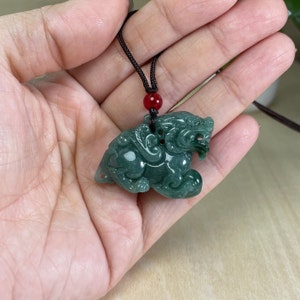 Green Jade Kirin Necklace Pendant, Jade Qilin Carving Charm Jewelry ...