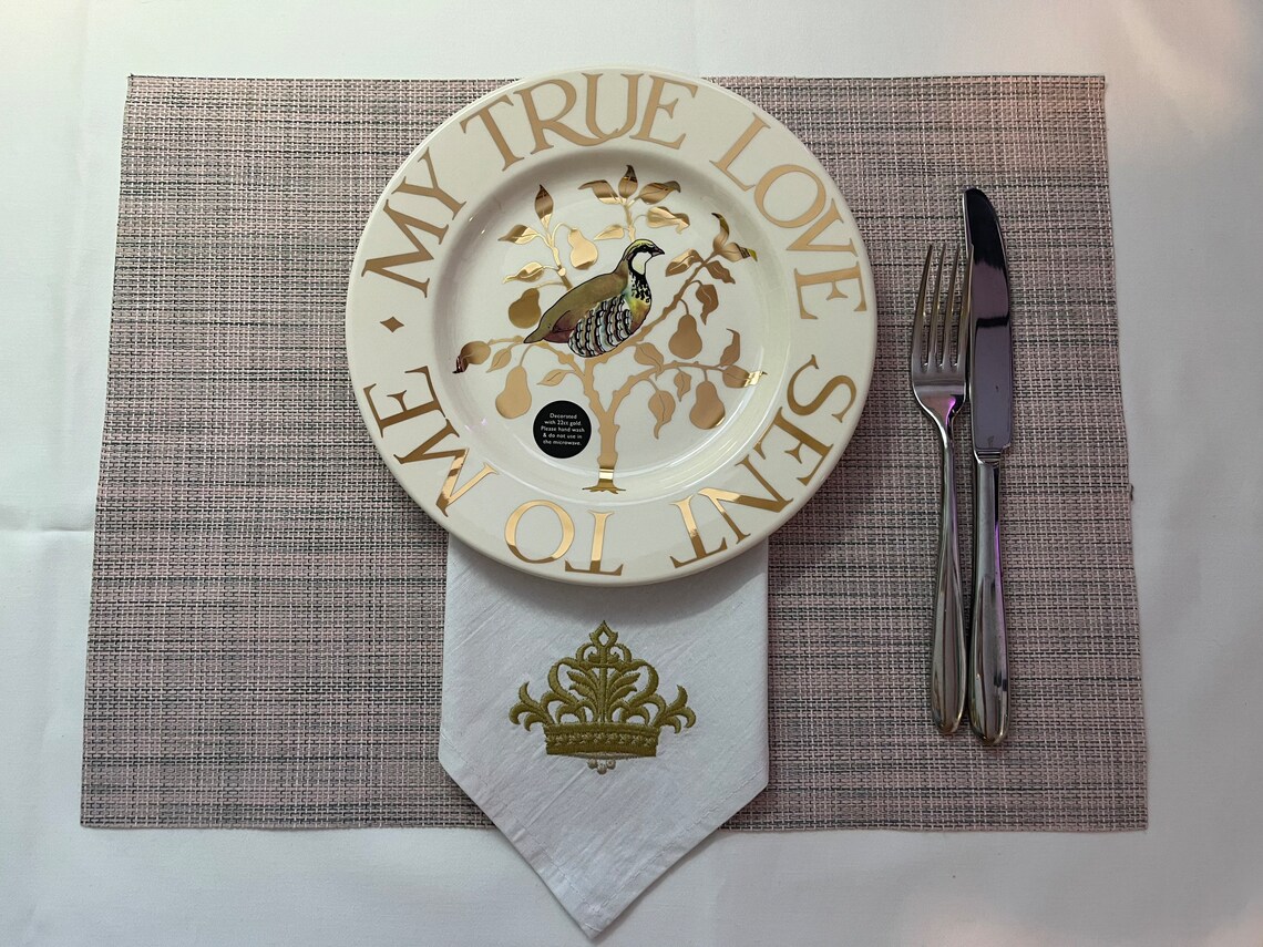 Renaissance Crown Table Napkin - Etsy
