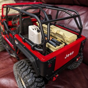 1/10 RC Scale 95L Rugged Case: 4 X AA Battery Storage - Etsy