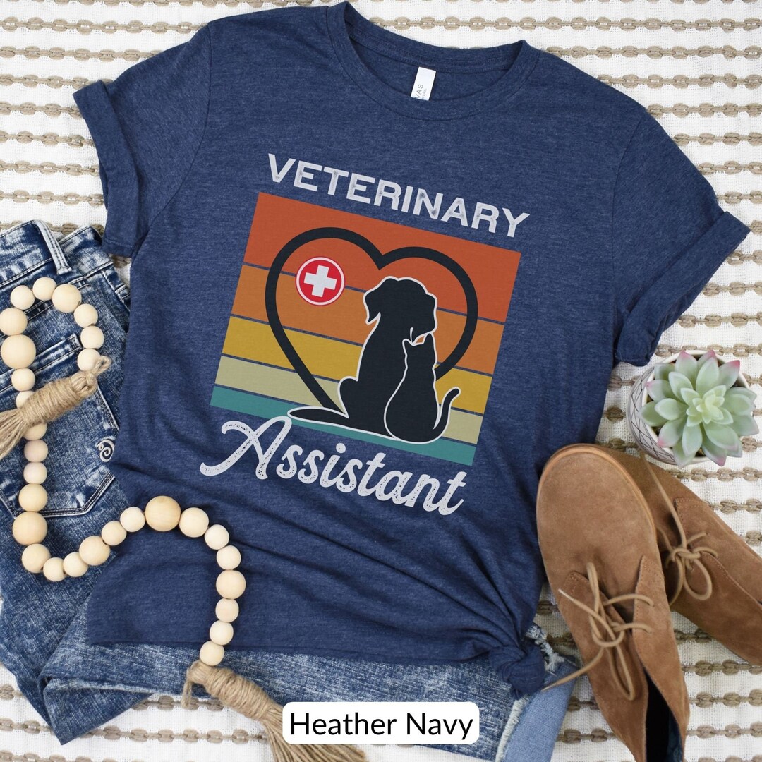 Retro Veterinary Assistant T-shirt, Vintage Sunset Vet Assistant Shirt ...