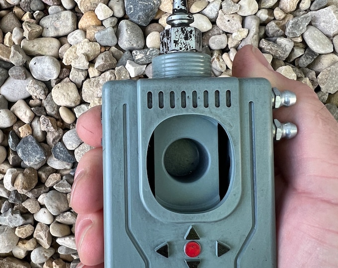 Rix Tracker 001. Bounty Hunter Tracker and Life Form Scanner. - Etsy