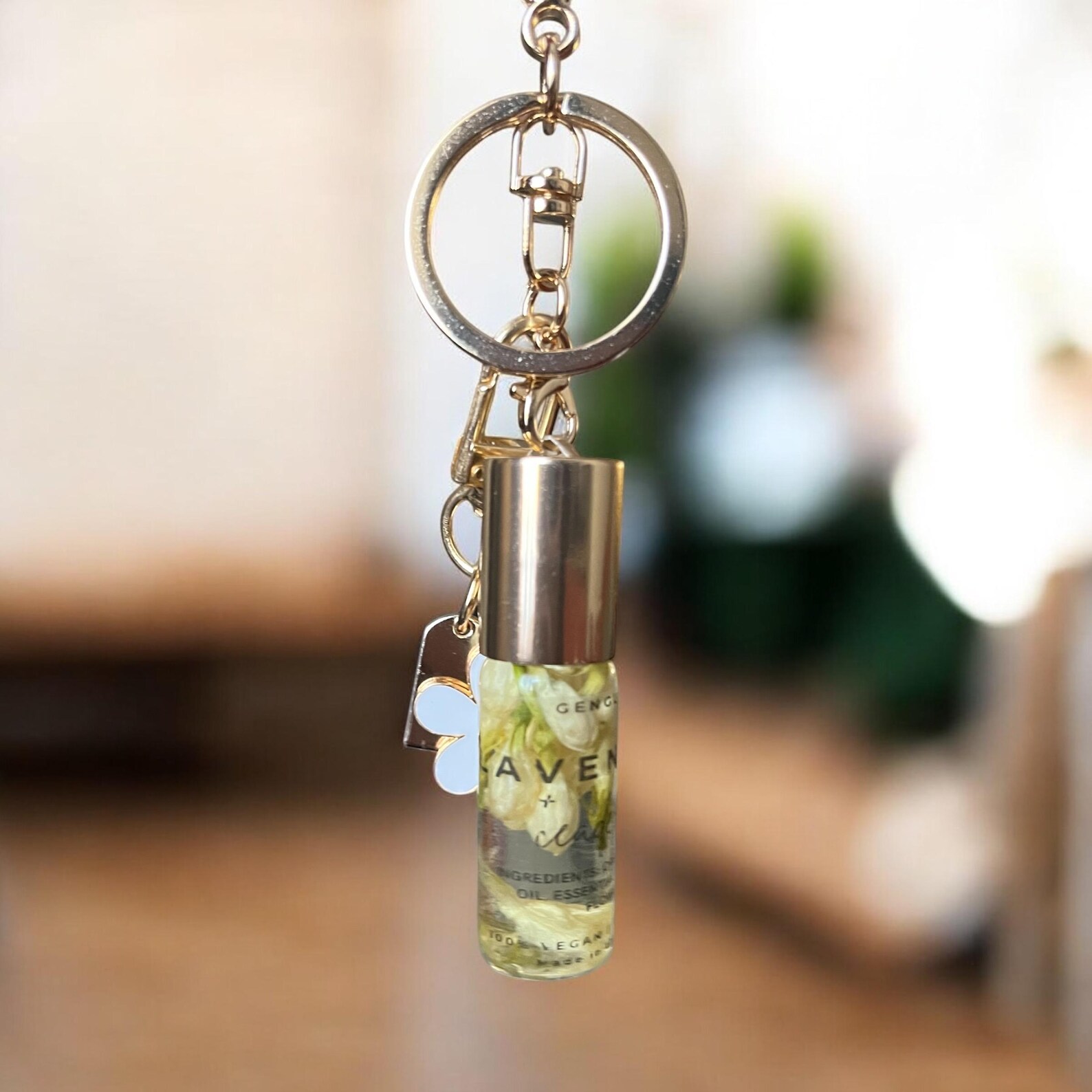 Portable Botanical Fragrance Oil Keychain Roller (5ml), Water Bottle ...