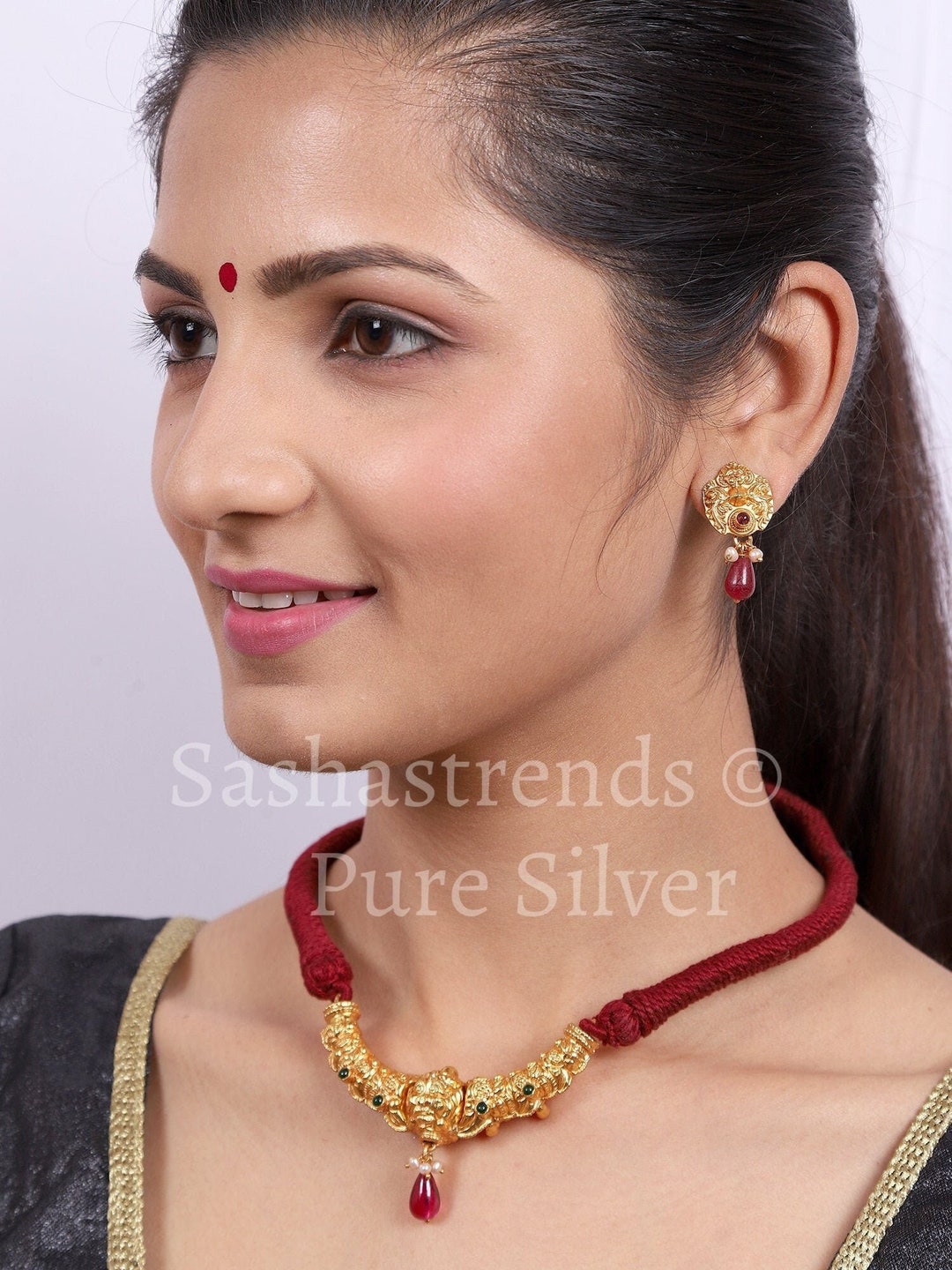 Danvi Necklace - Etsy