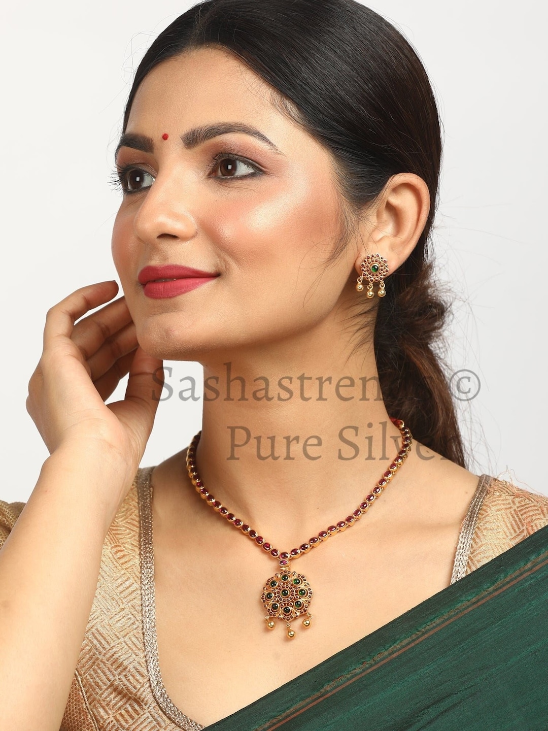 925 Silver Necklace/ Vikriti Kemp Round Pendant Necklace/ 925 Silver ...