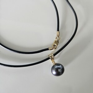 14k Solid Gold Fresh Water Pearl Pendant With Black 16 Inches Leather ...