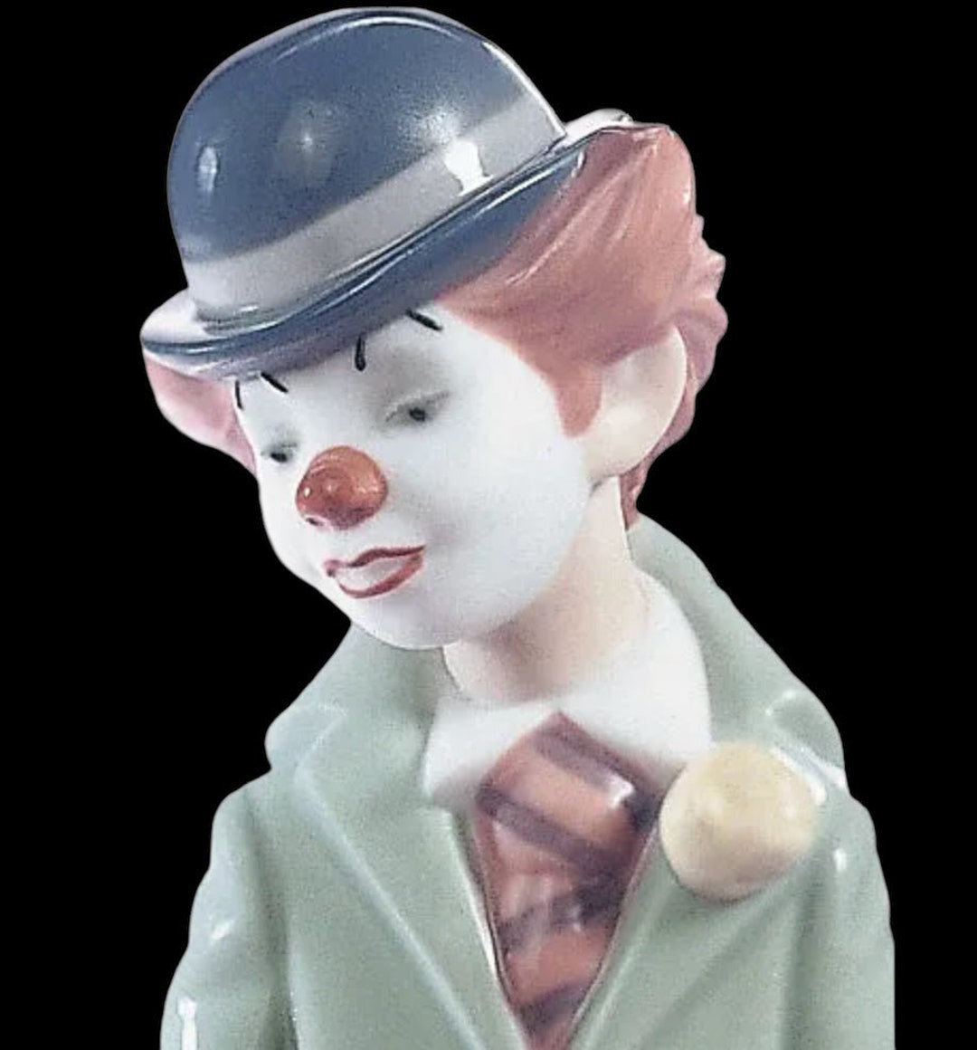 Vintage Lladro Circus Sam Clown Figurine With A Violin. Glossy ...