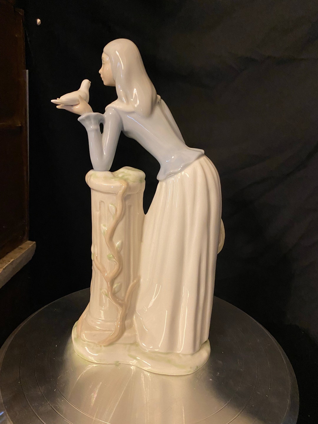 Lady & Bird Vintage Tengra Porcelain Figurine 12t , Hand Made in Spain ...