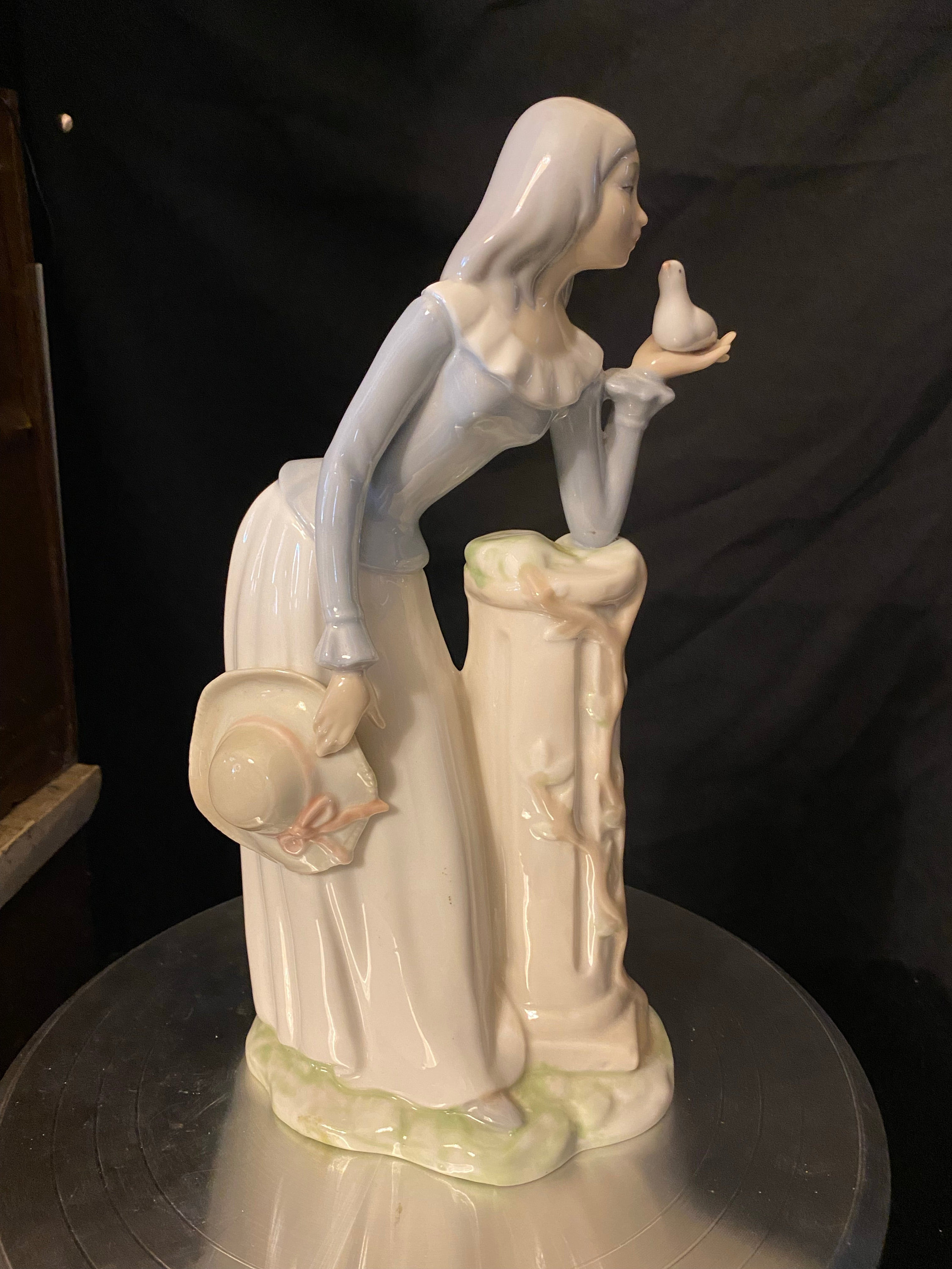 Lady & Bird Vintage Tengra Porcelain Figurine 12t , Hand Made in Spain ...