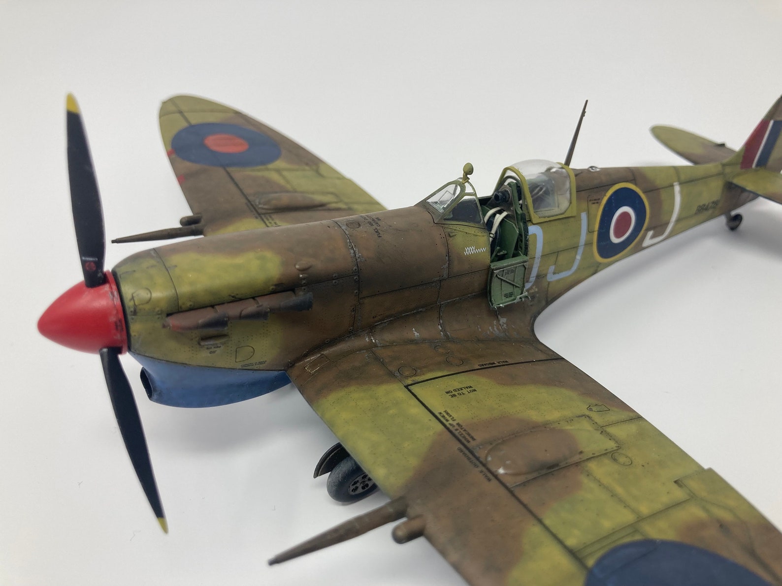 1:48 Scale Supermarine Spitfire Mk. Vc TROP Scale Model Professionally Built - Etsy UK