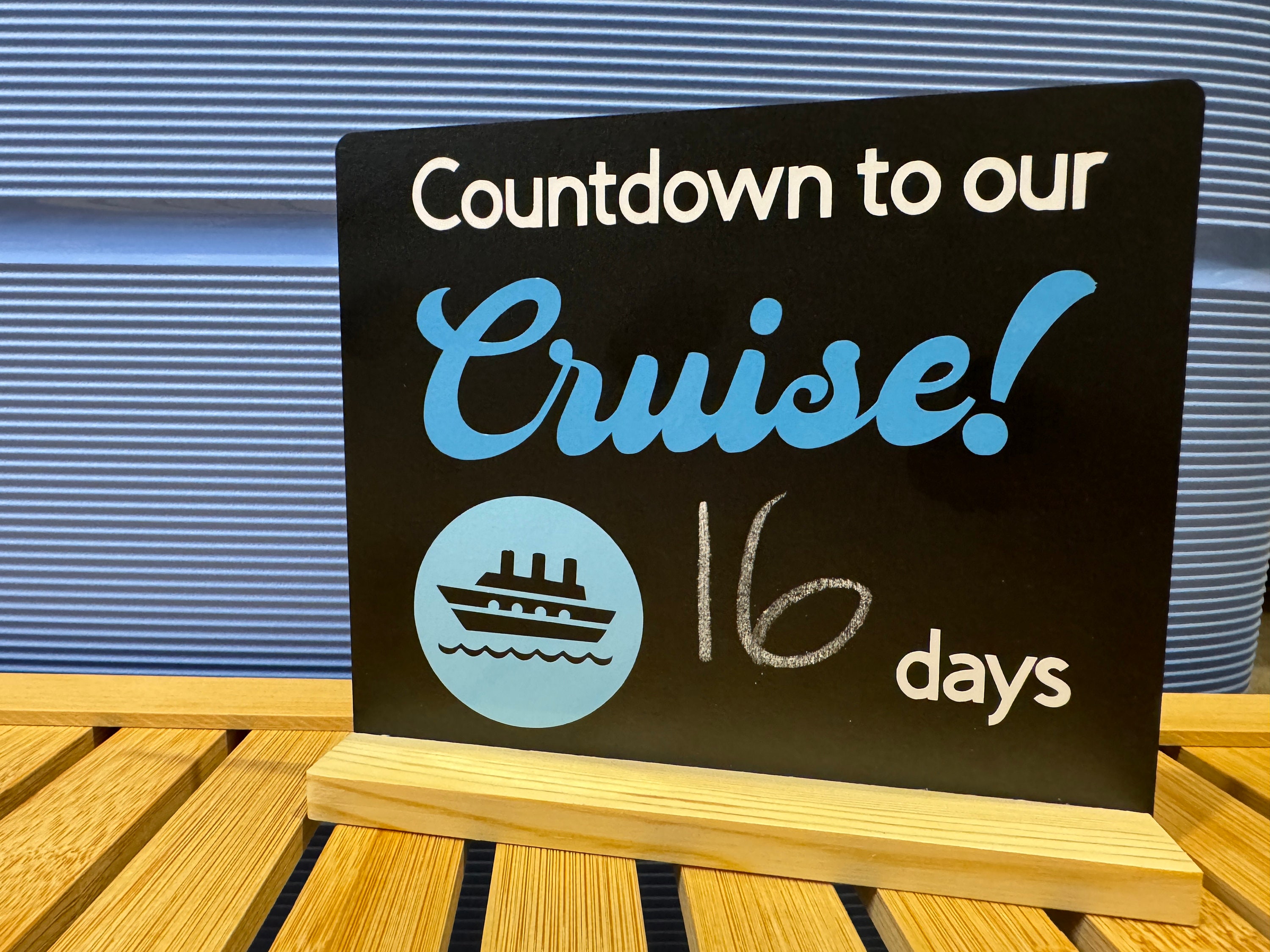 Holiday Countdown Sign – Theme Park Trip Planner – Chalkboard Travel ...