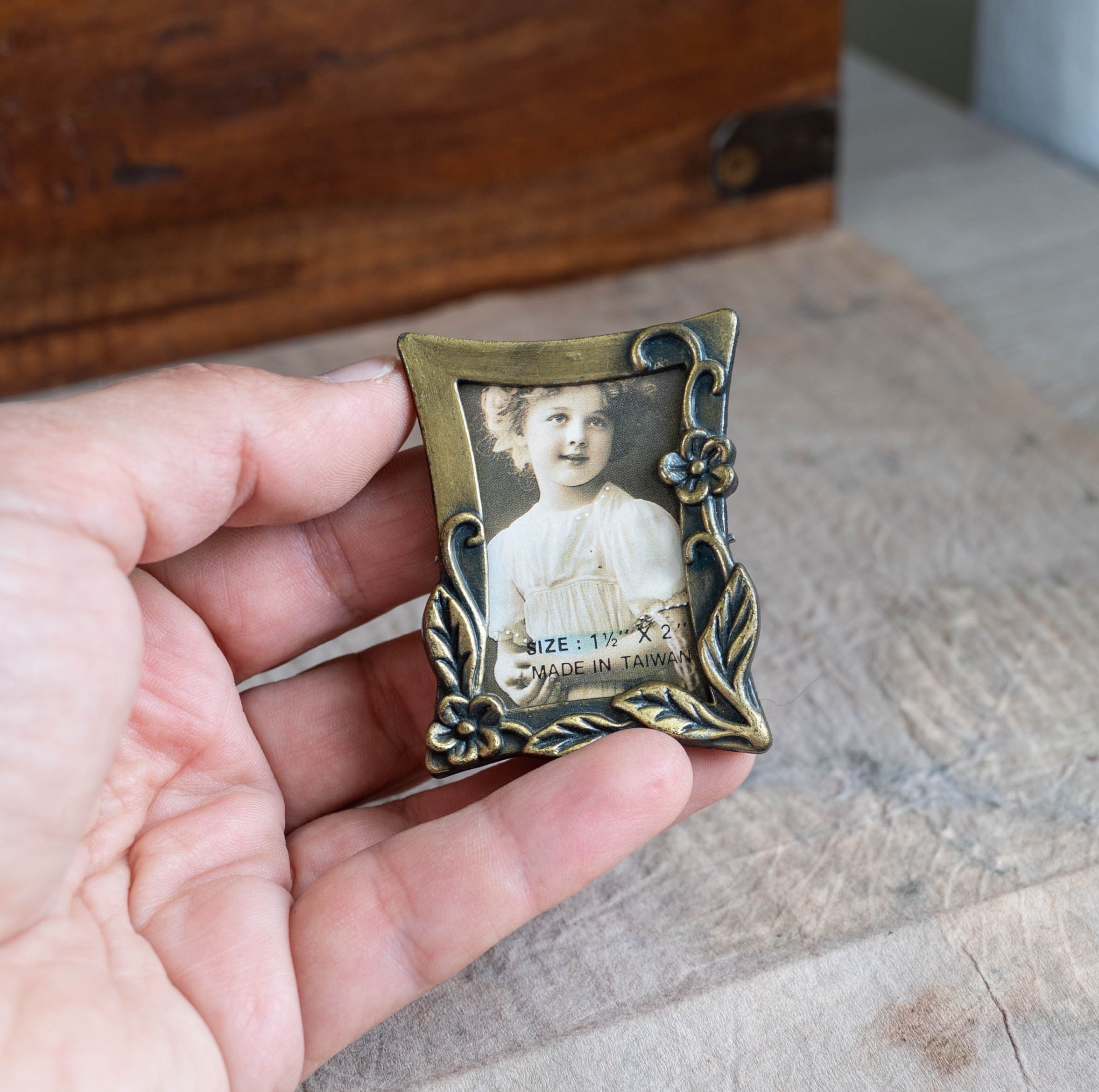 Mini Brass Frame Metal Standing Tabletop Picture Frame in Art Nouveau ...