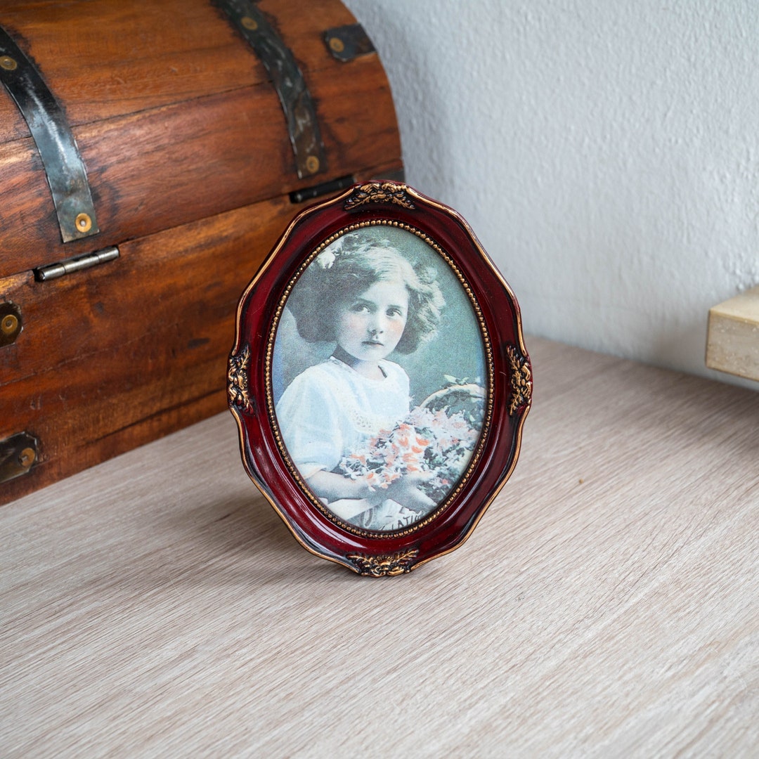 Gold and Dark Red Frame Vintage Oval Photo Frame Cherry Burgundy Wall ...