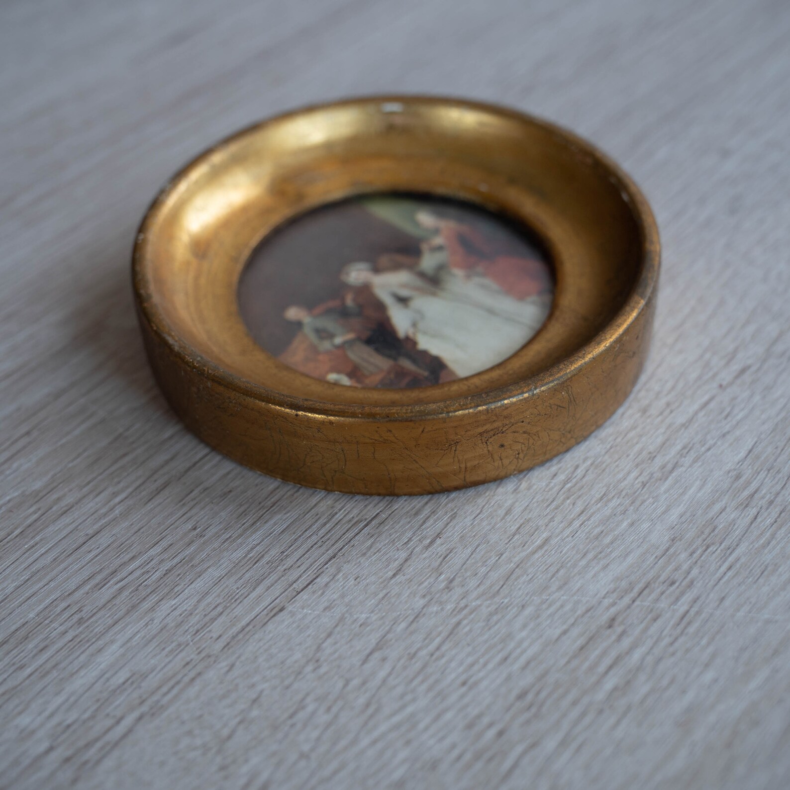 Round Gold Frame Vintage Wood Wall Picture Frame Gilded Wooden Photo ...