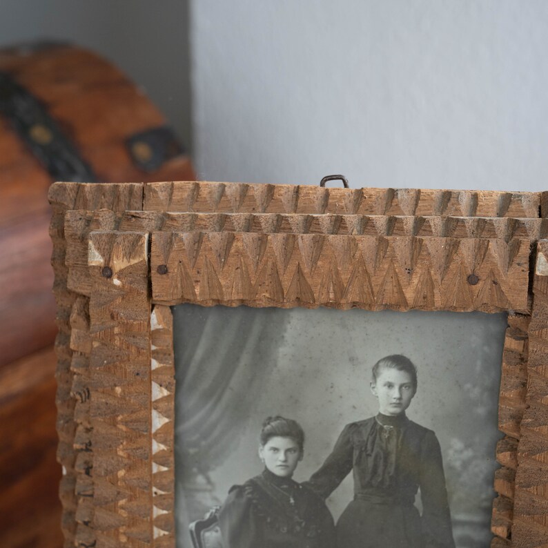 Victorian Portrait Framed Tramp Art Frame Antique Carved Wood - Etsy