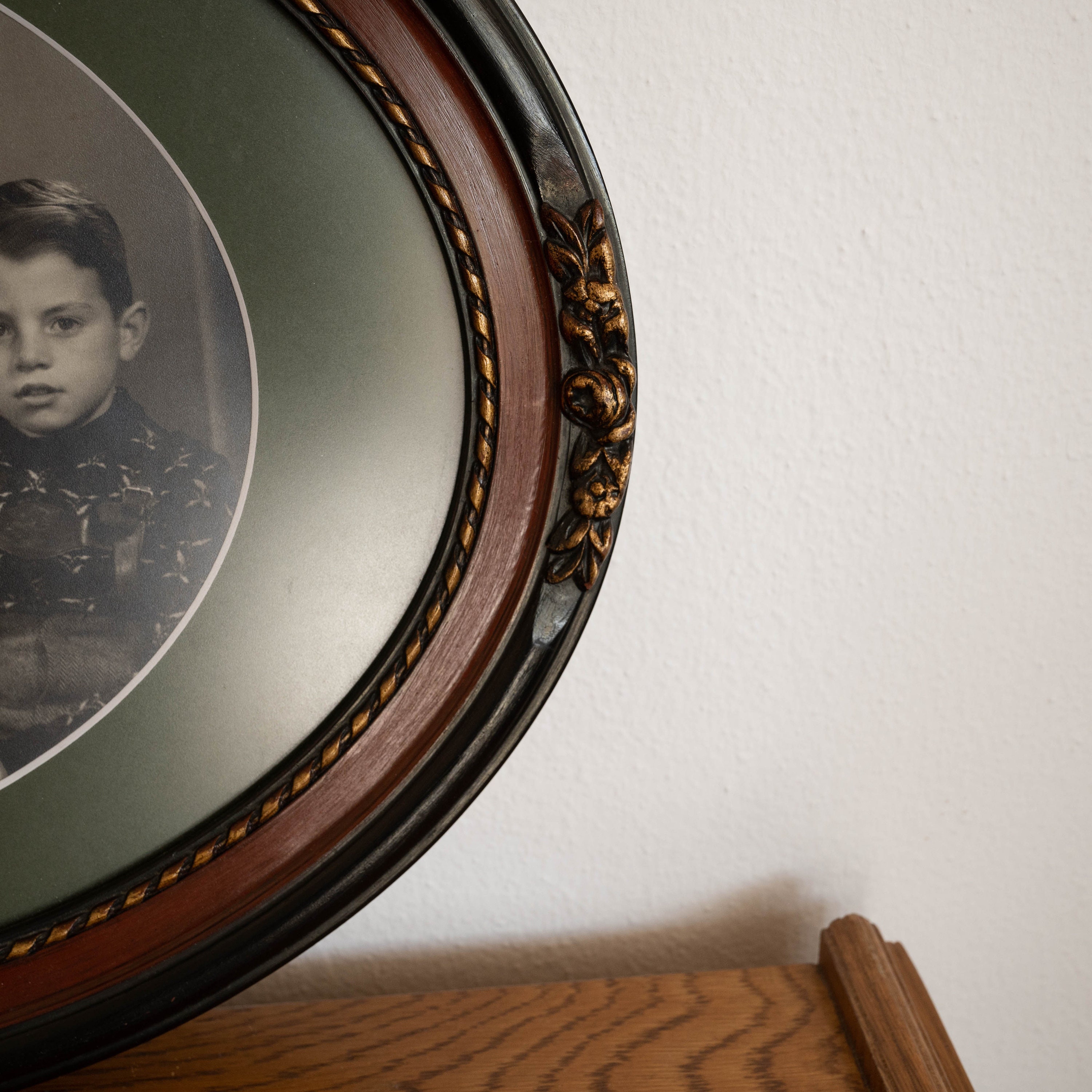 Vintage Oval Wood Frame: Big Oval Photo Frame for Wall Display - Etsy