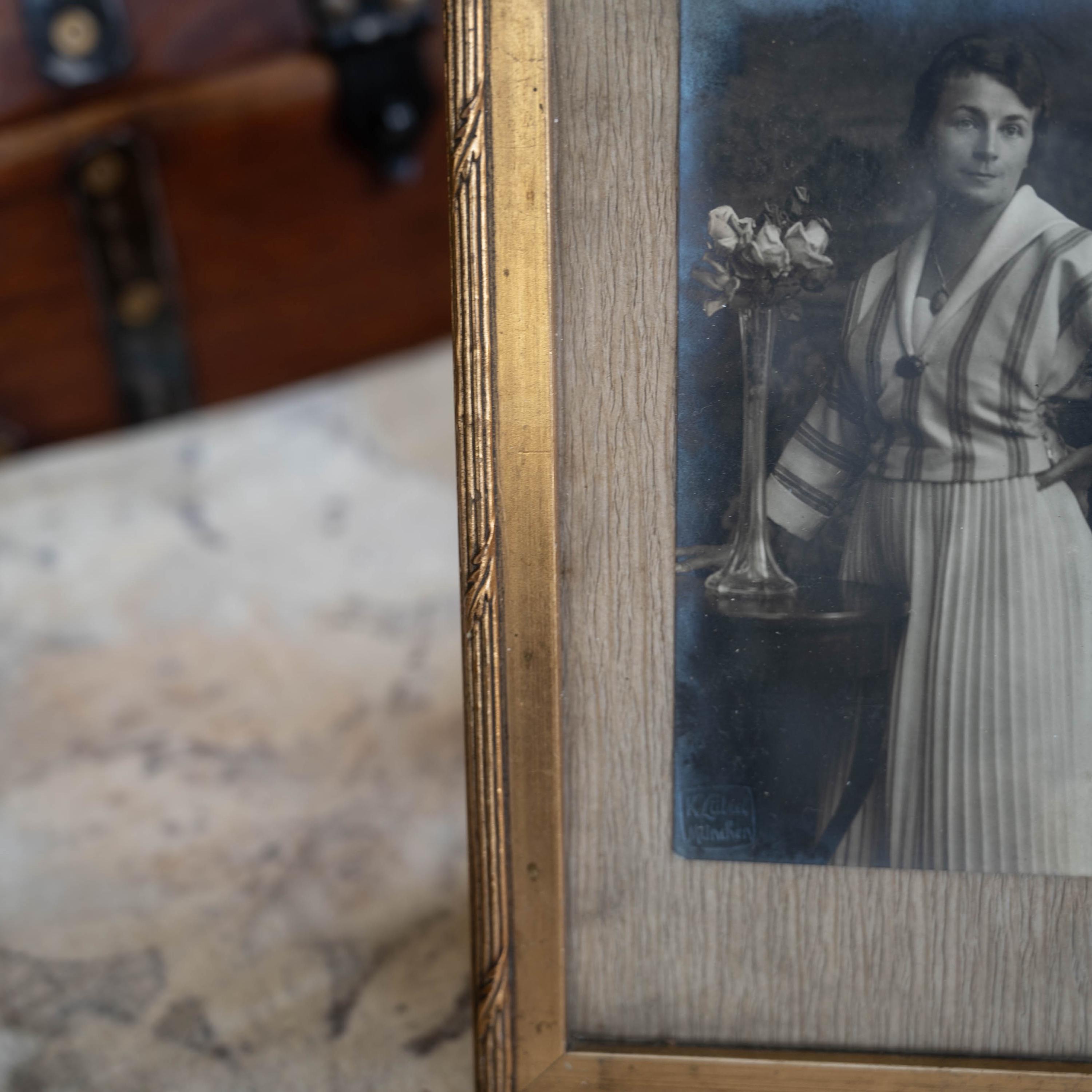 Antique Portrait in Gold Wood Photo Frame With Palm Leaf Motif ...