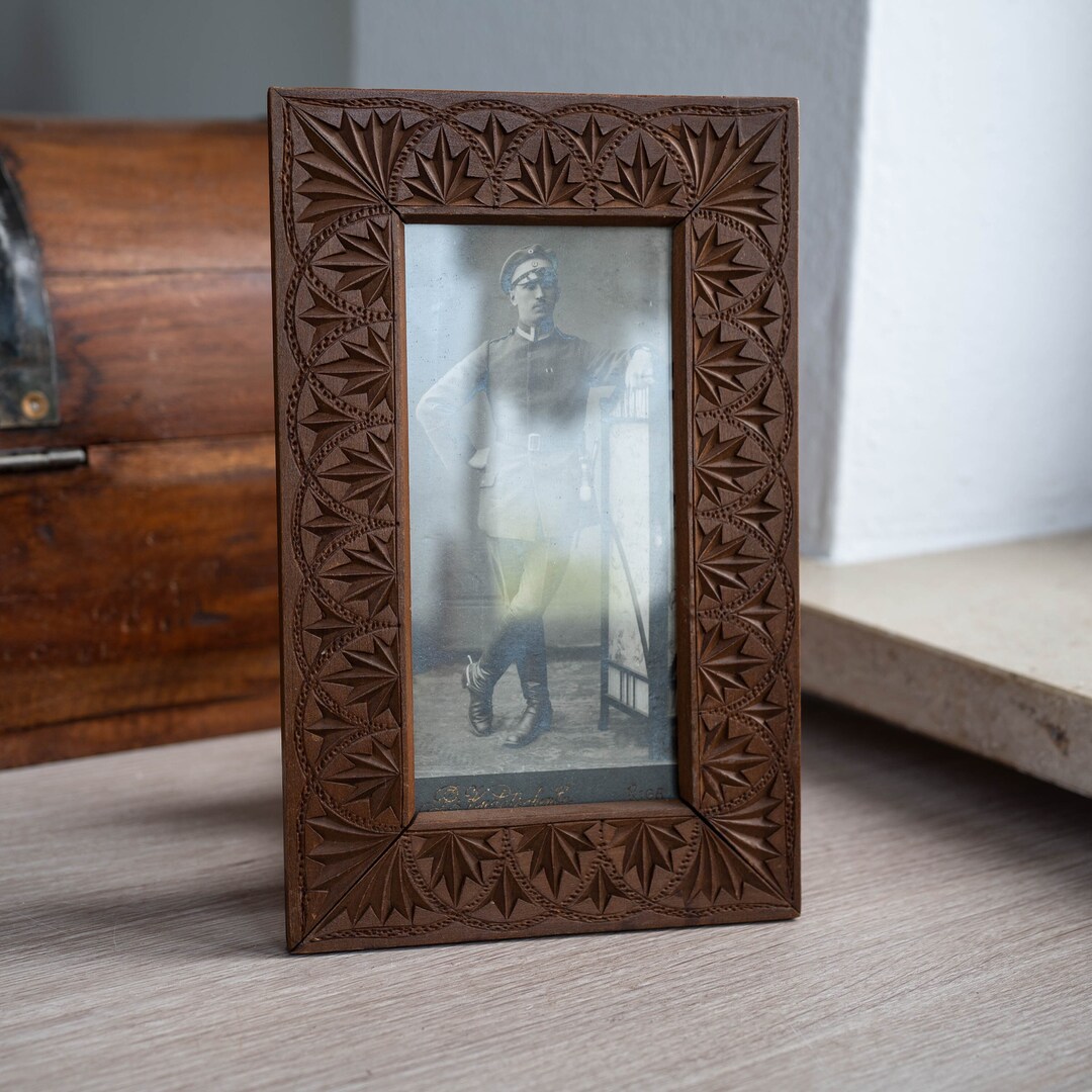 Antique Carved Wood Frame - Criss Cross Photo Frame - Tramp Art Decor ...