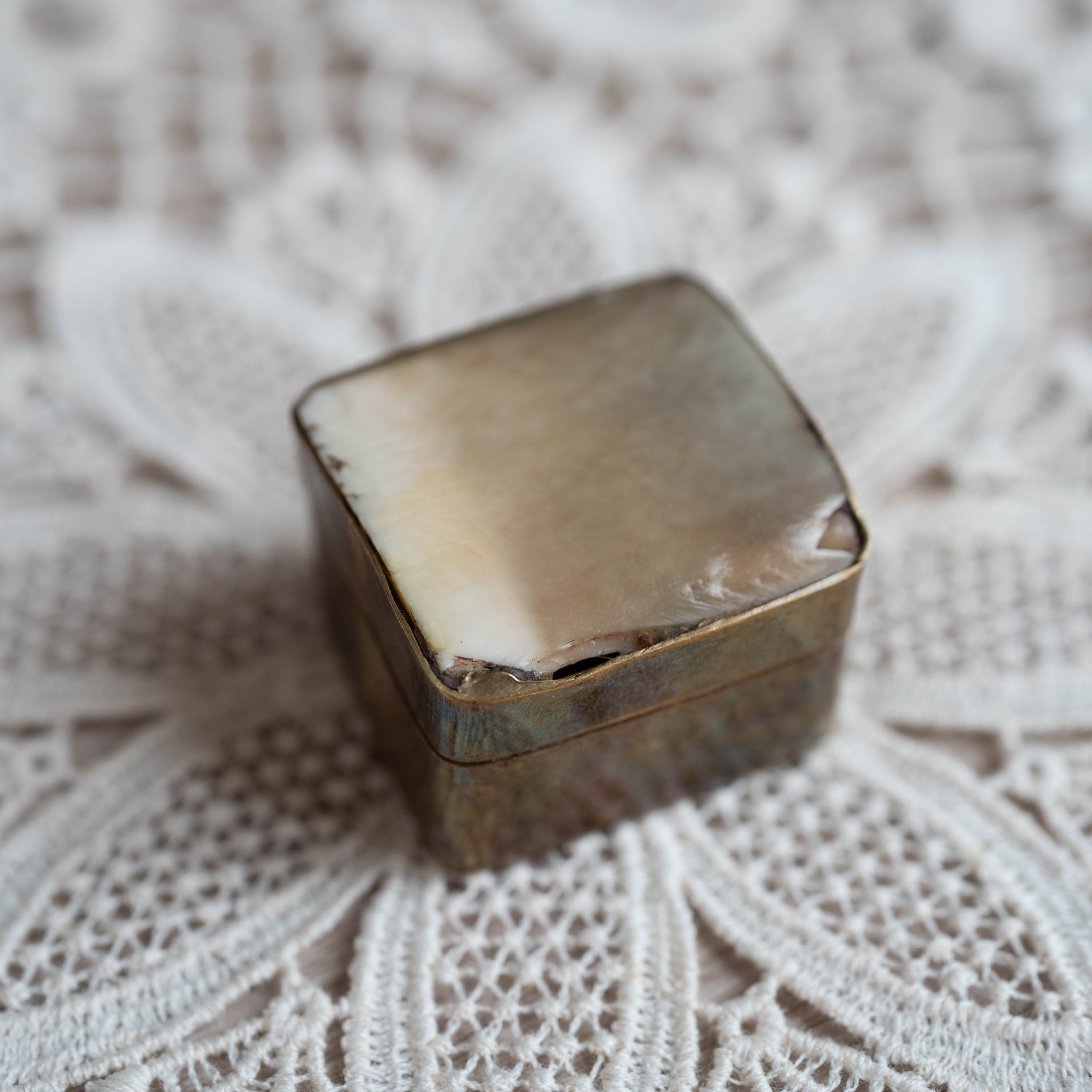 Gold Pill Box With Agathe Stone - Vintage Brass Pill Holder - Tiny ...