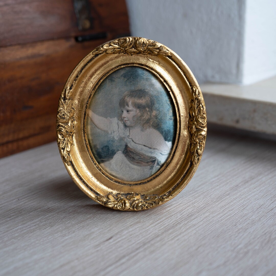 Oval Gold Frame With Silk Portrait - Vintage Florentine Gold Gilt Home ...