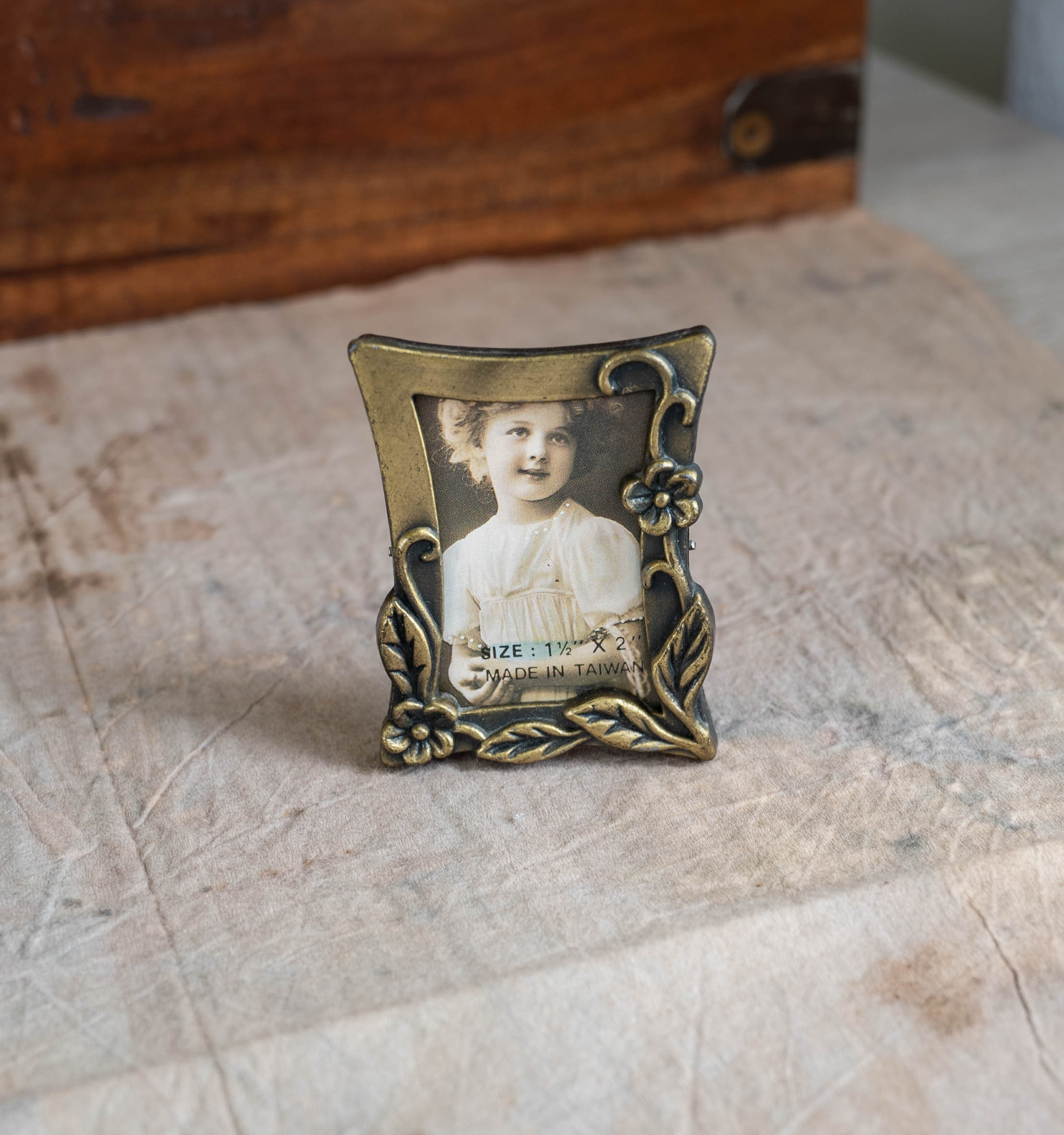 Mini Brass Frame Metal Standing Tabletop Picture Frame in Art Nouveau ...