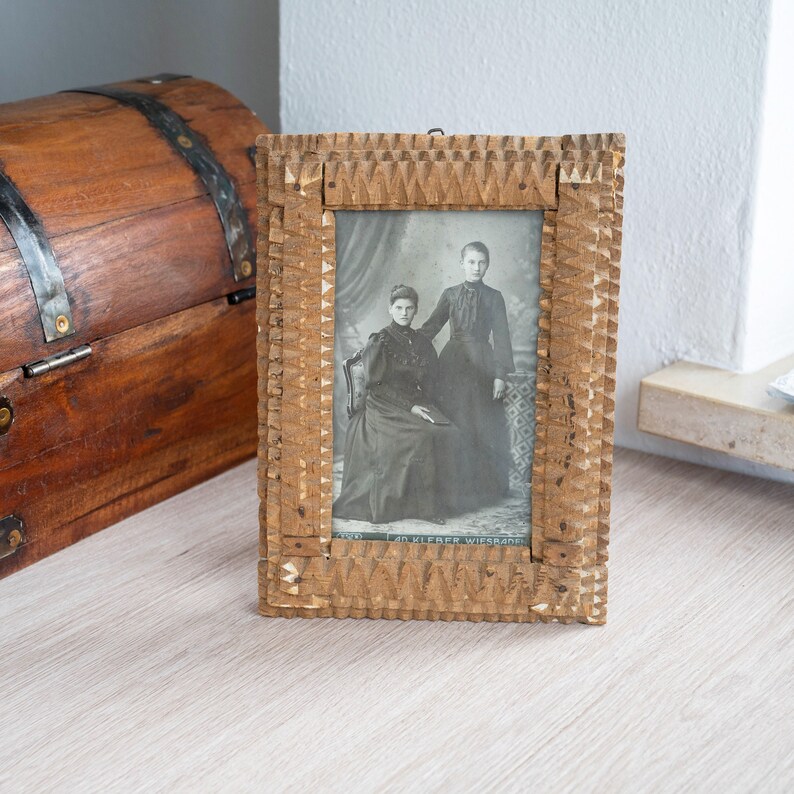 Victorian Portrait Framed Tramp Art Frame Antique Carved Wood - Etsy