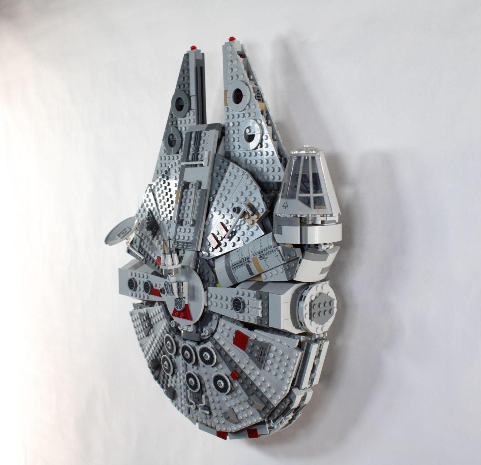Wall Mount for LEGO® Star Wars Millennium Falcon - Etsy