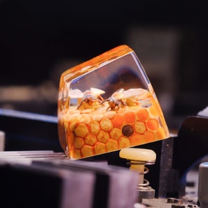 Keycaps Bee Artisan, Custom Artisan Keycaps, Keycaps Anime Cute, Keycap ...
